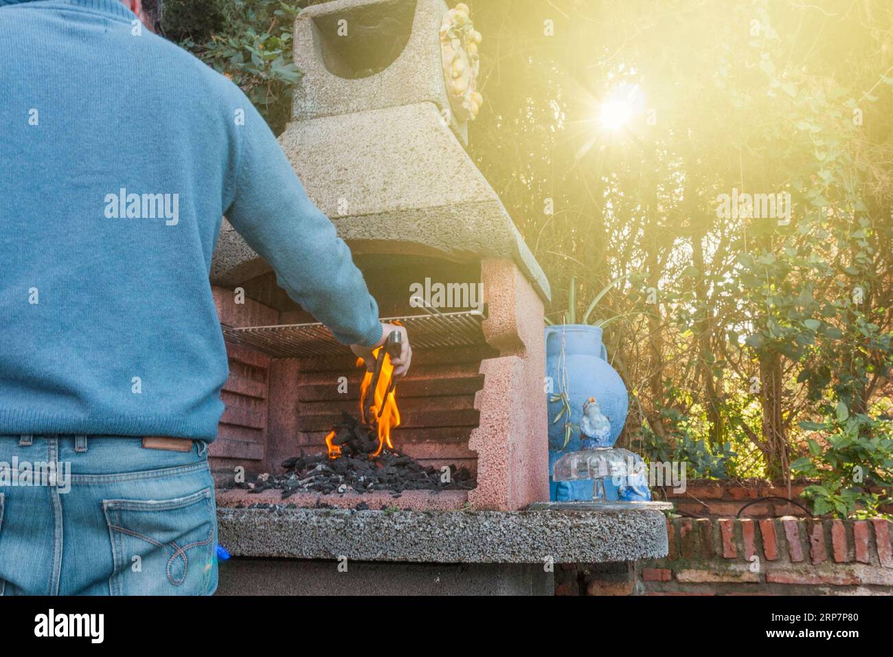 Man barbecue burning hi-res stock photography and images - Alamy