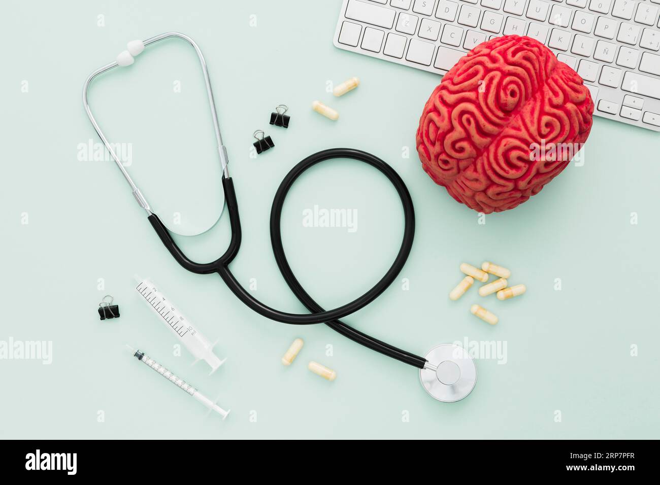 Stethoscope brain desk Stock Photo - Alamy