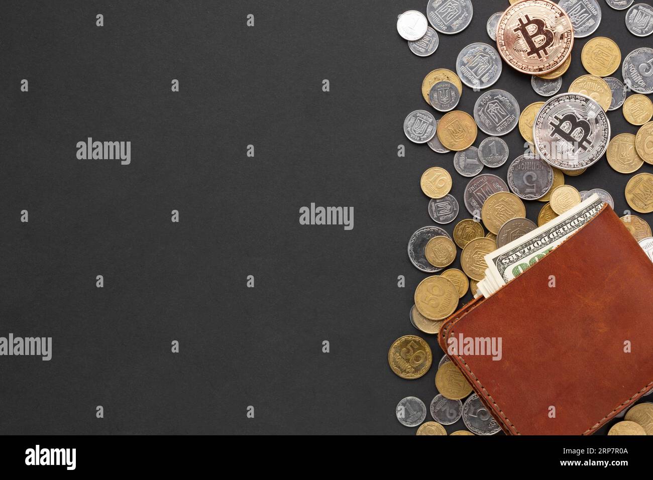 Top view cash wallet hi-res stock photography and images - Alamy