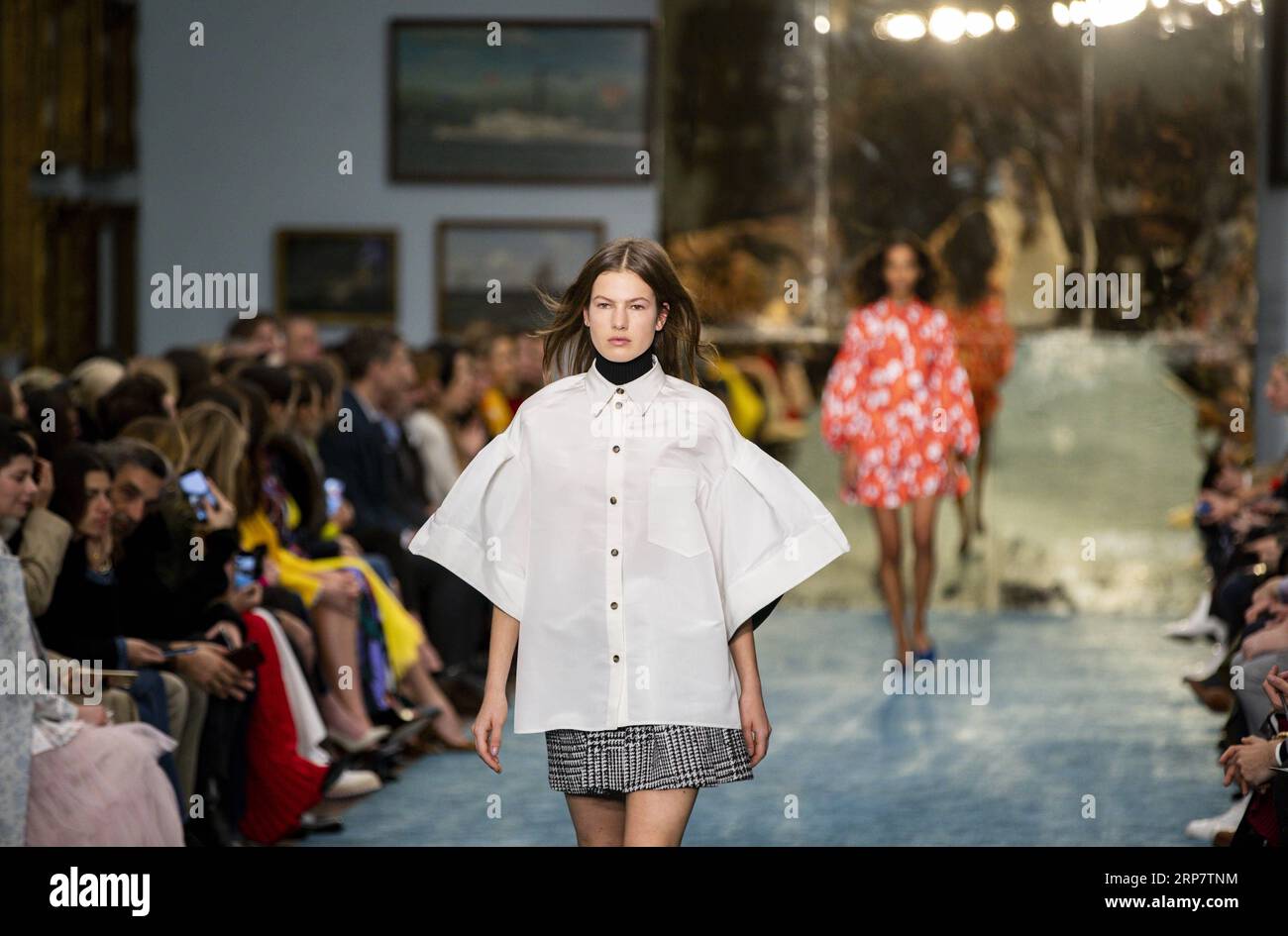 Carolina herrera show hi-res stock photography and images - Alamy Carolina herrera show hi-res stock photography and images - Alamy