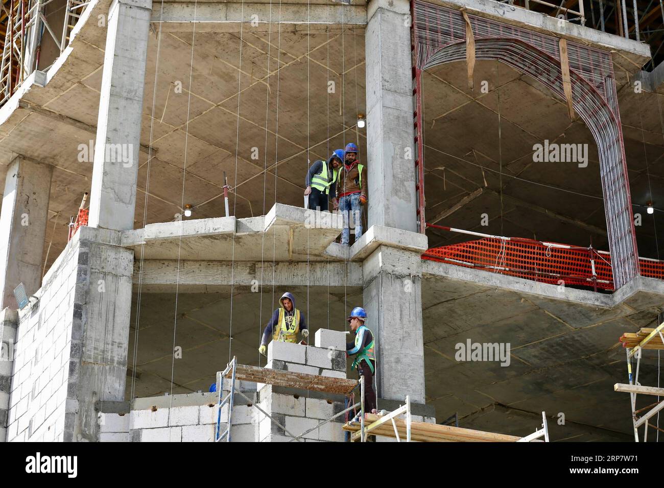 Iraqi projects hi-res stock photography and images - Alamy