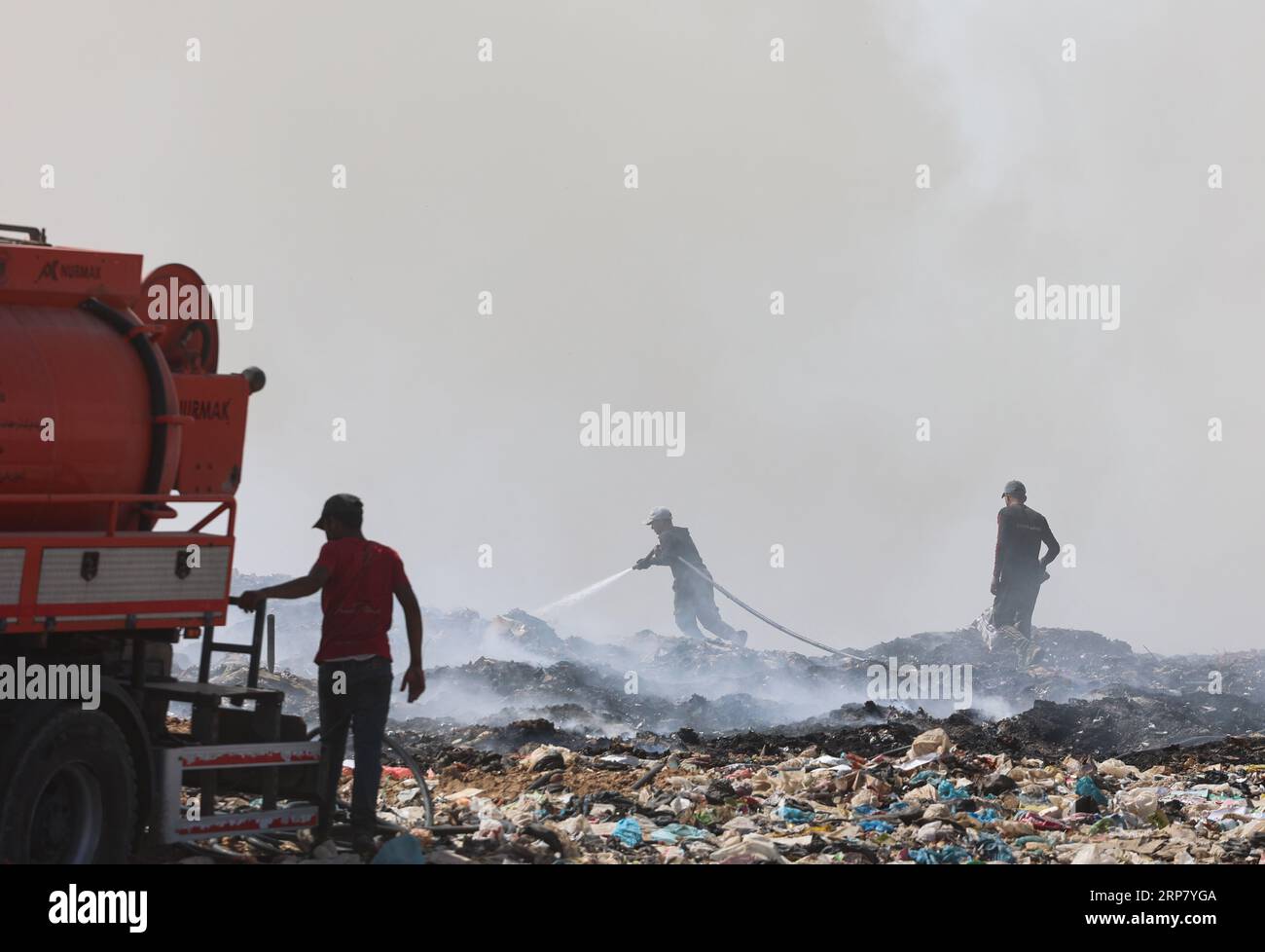 Residential trash burning hi-res stock photography and images - Alamy