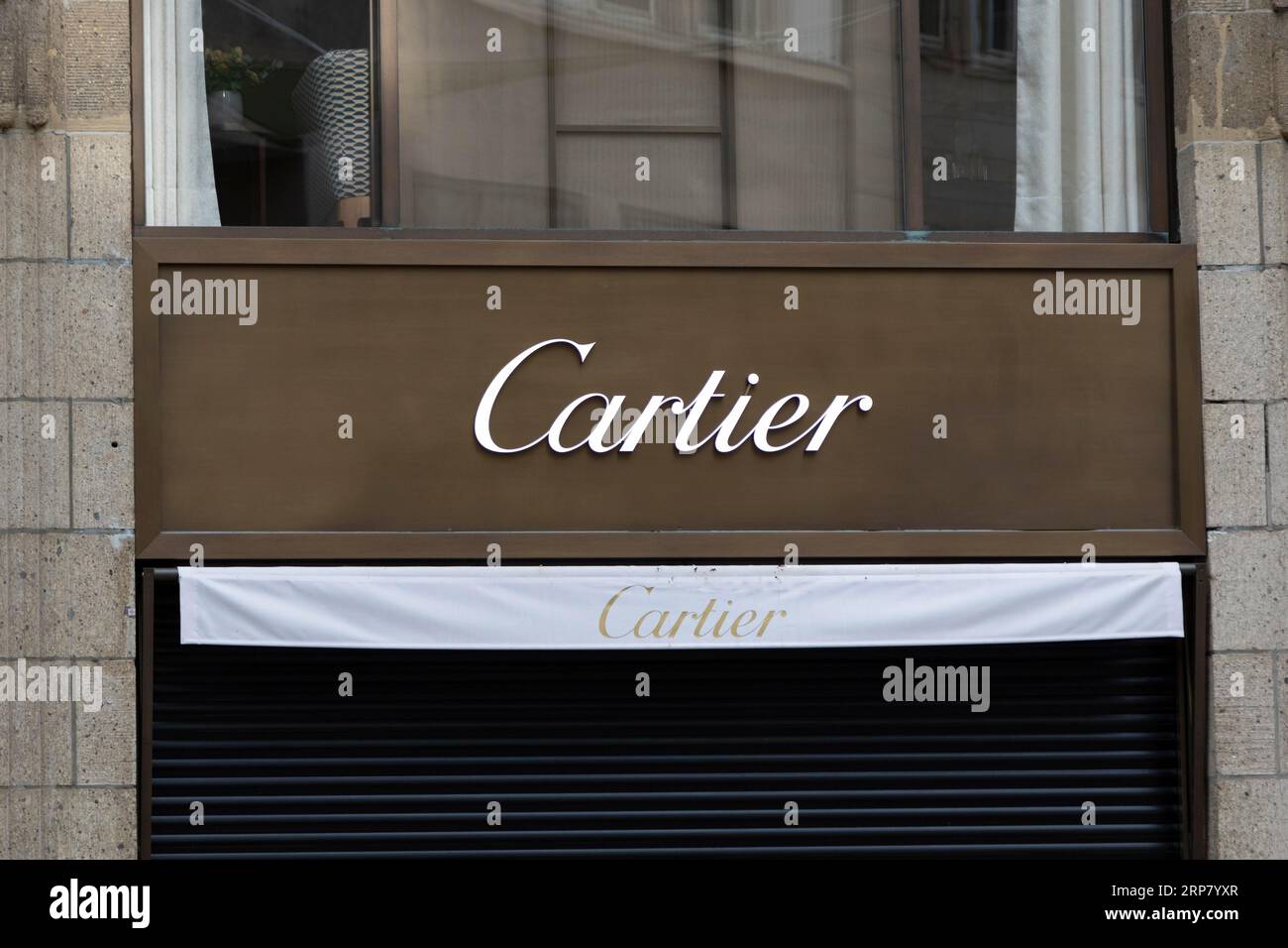 Cartier boutique logo hi-res stock photography and images - Alamy