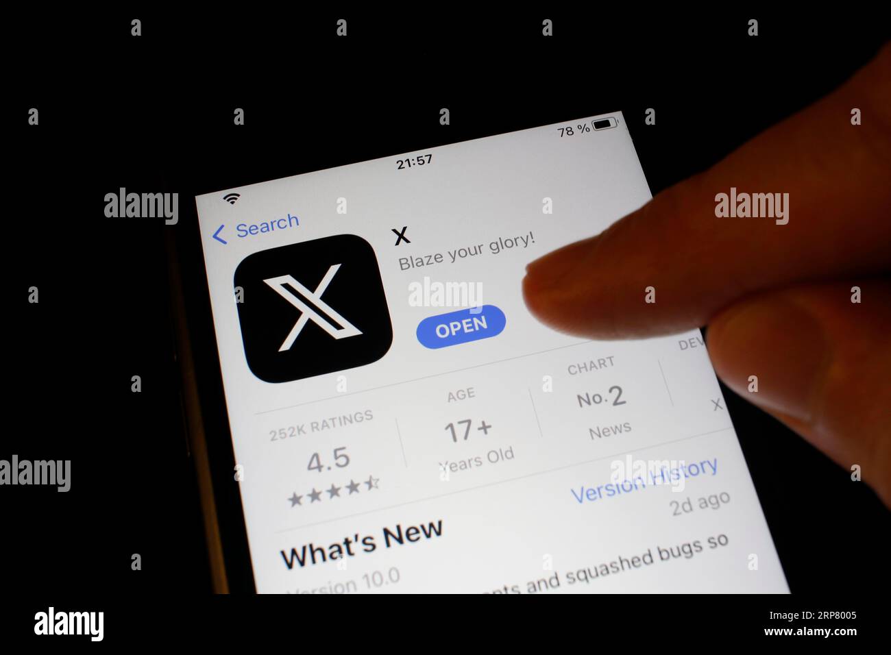 Twitter x hi-res stock photography and images - Alamy