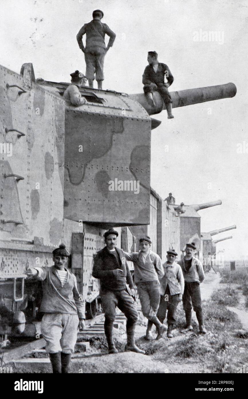 Armored train with cannon of 190, February 1918, France Stock Photo - Alamy