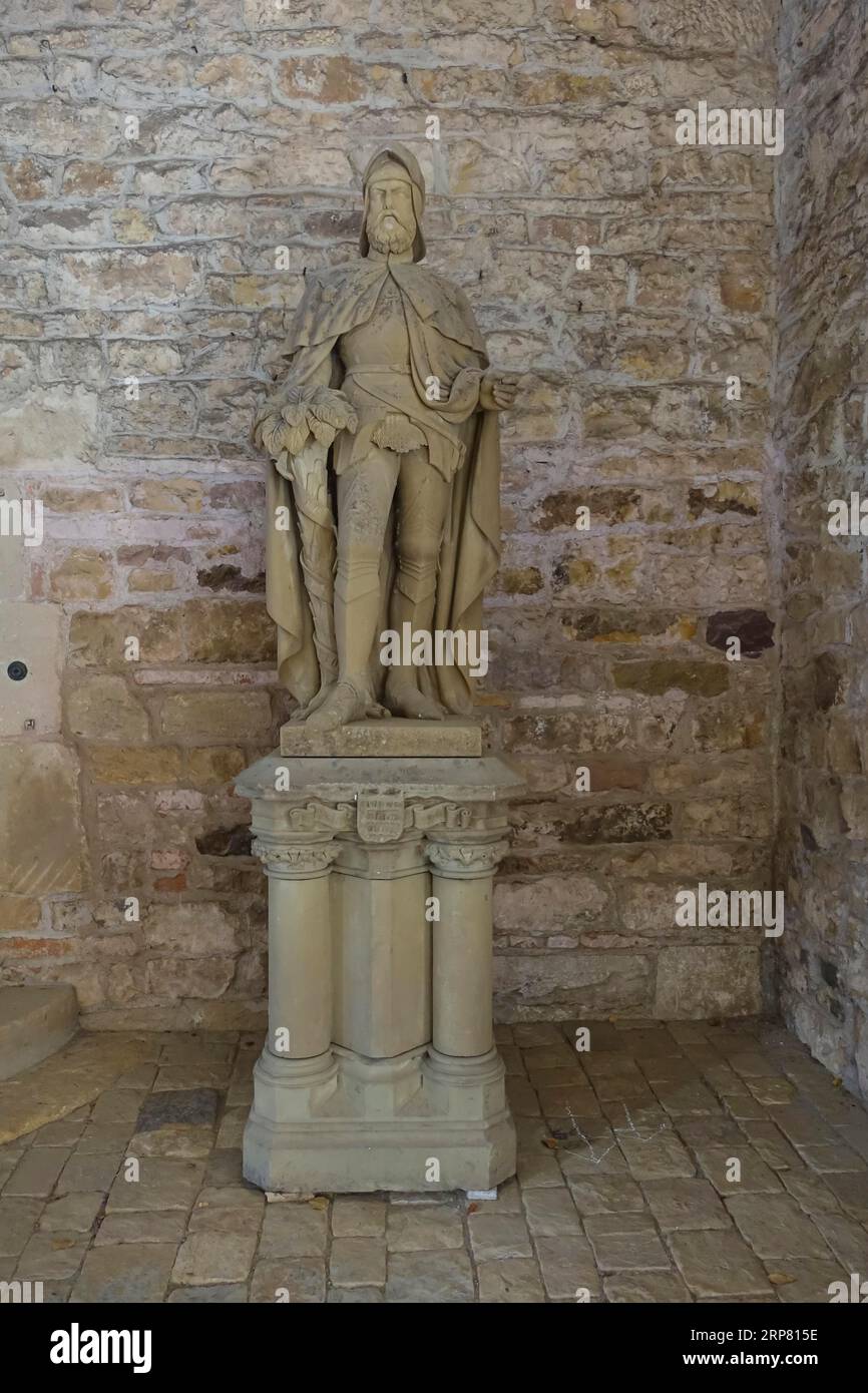 Statue, stone sculpture of Count Eberhard im Bart, Bebenhausen Palace ...