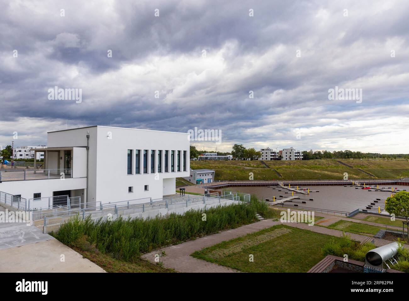 The visitor centre was the IBA Terraces: minimalist architecture ...