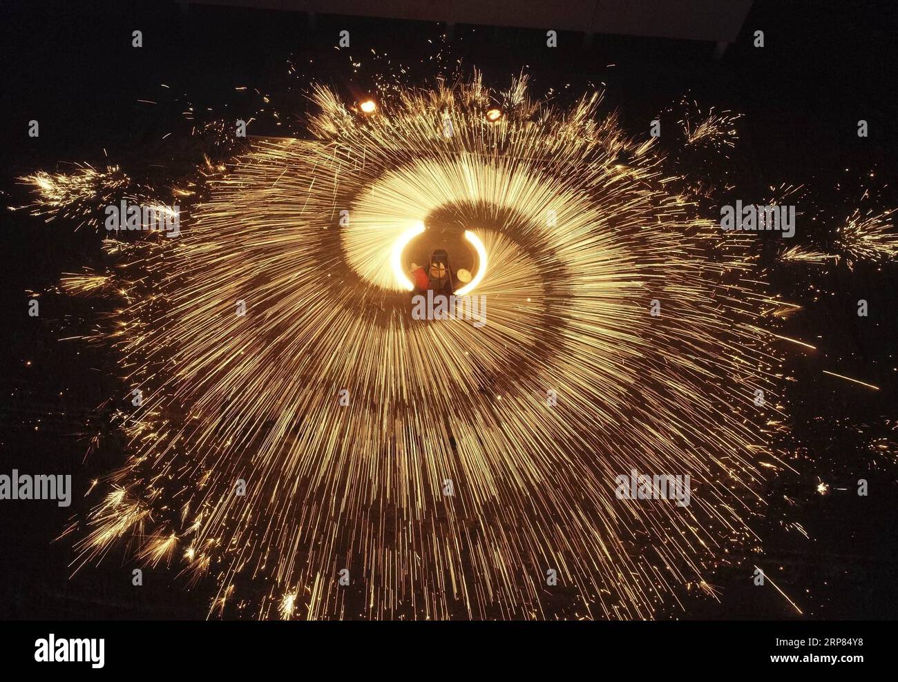 Dashuhua hi-res stock photography and images - Alamy