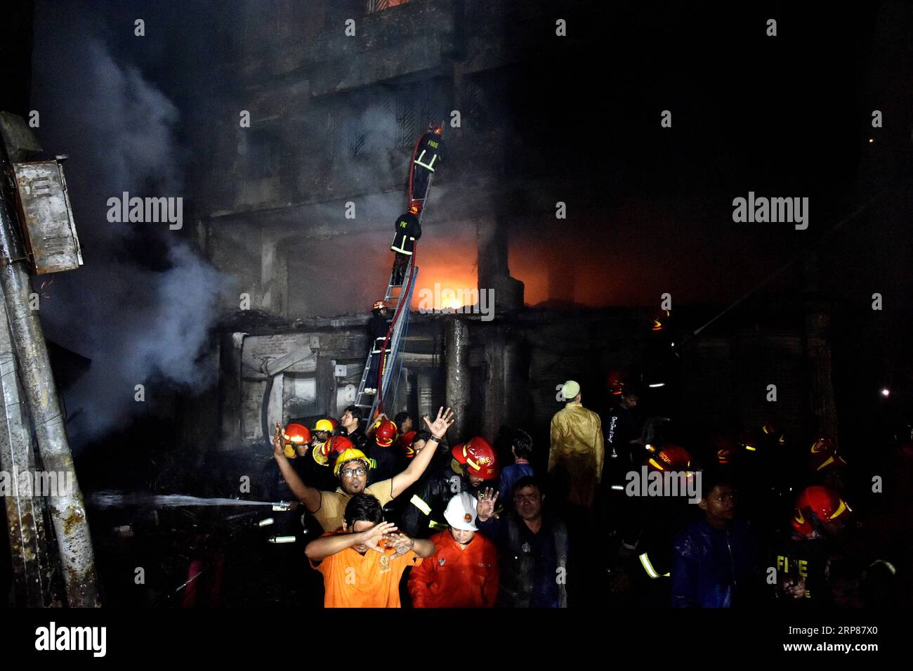 Bangladesh fire service hi-res stock photography and images - Alamy