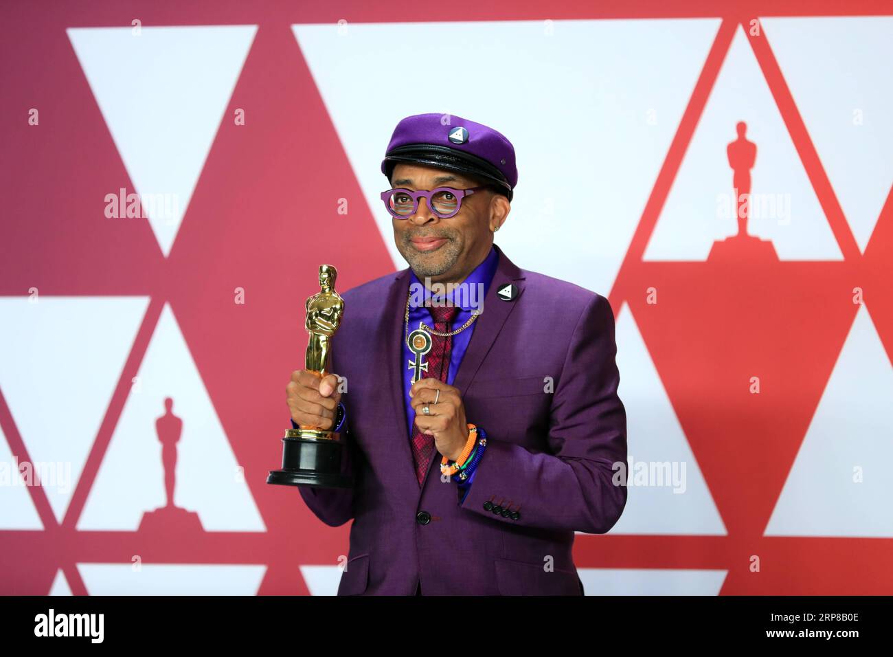 (190225) -- LOS ANGELES, Feb. 25, 2019 (Xinhua) -- Spike Lee, winner of ...
