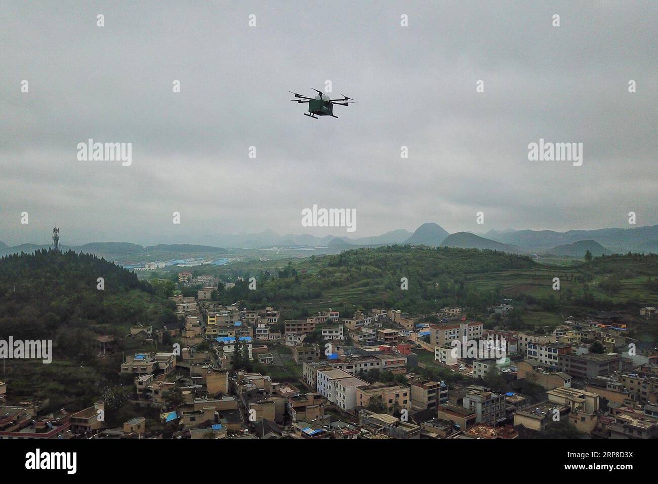 China post sf express hi-res stock photography and images - Alamy