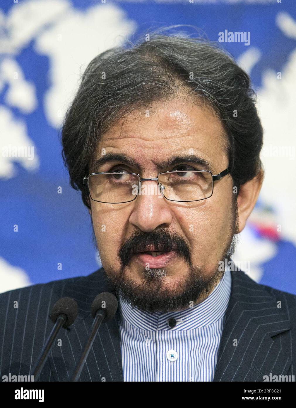 Spoksman press hi-res stock photography and images - Alamy