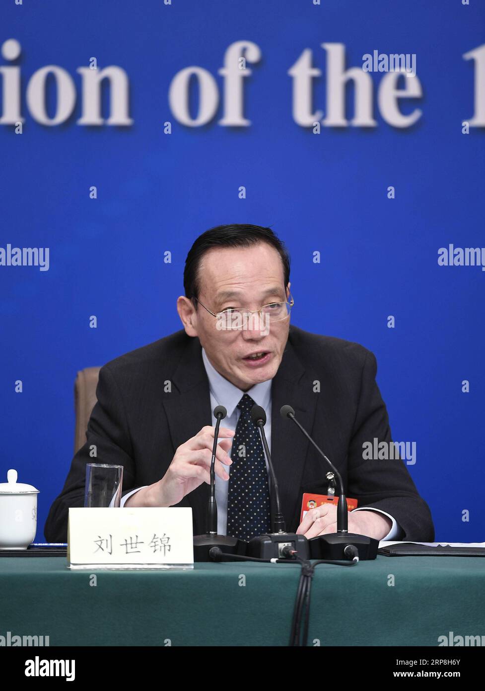 Facilitaing hi-res stock photography and images - Alamy