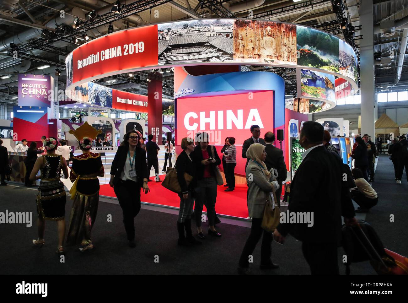 190306 -- BERLIN, March 6, 2019 Xinhua -- People visit the booth of China during the ITB Berlin ...
