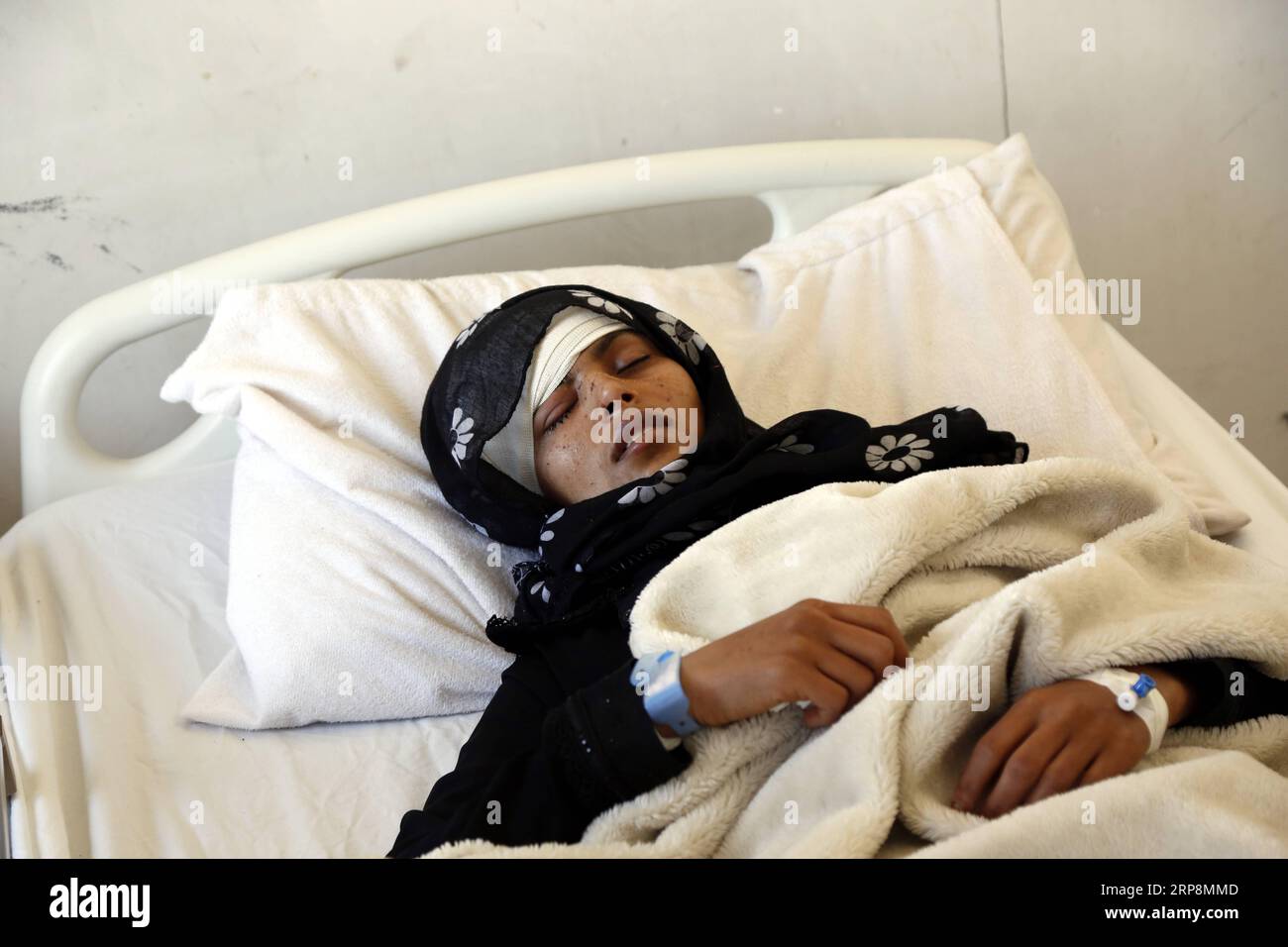 Child injured on bed in hi-res stock photography and images - Alamy