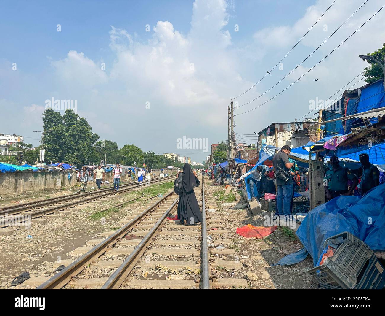 Malibagh railway gate hi-res stock photography and images - Alamy