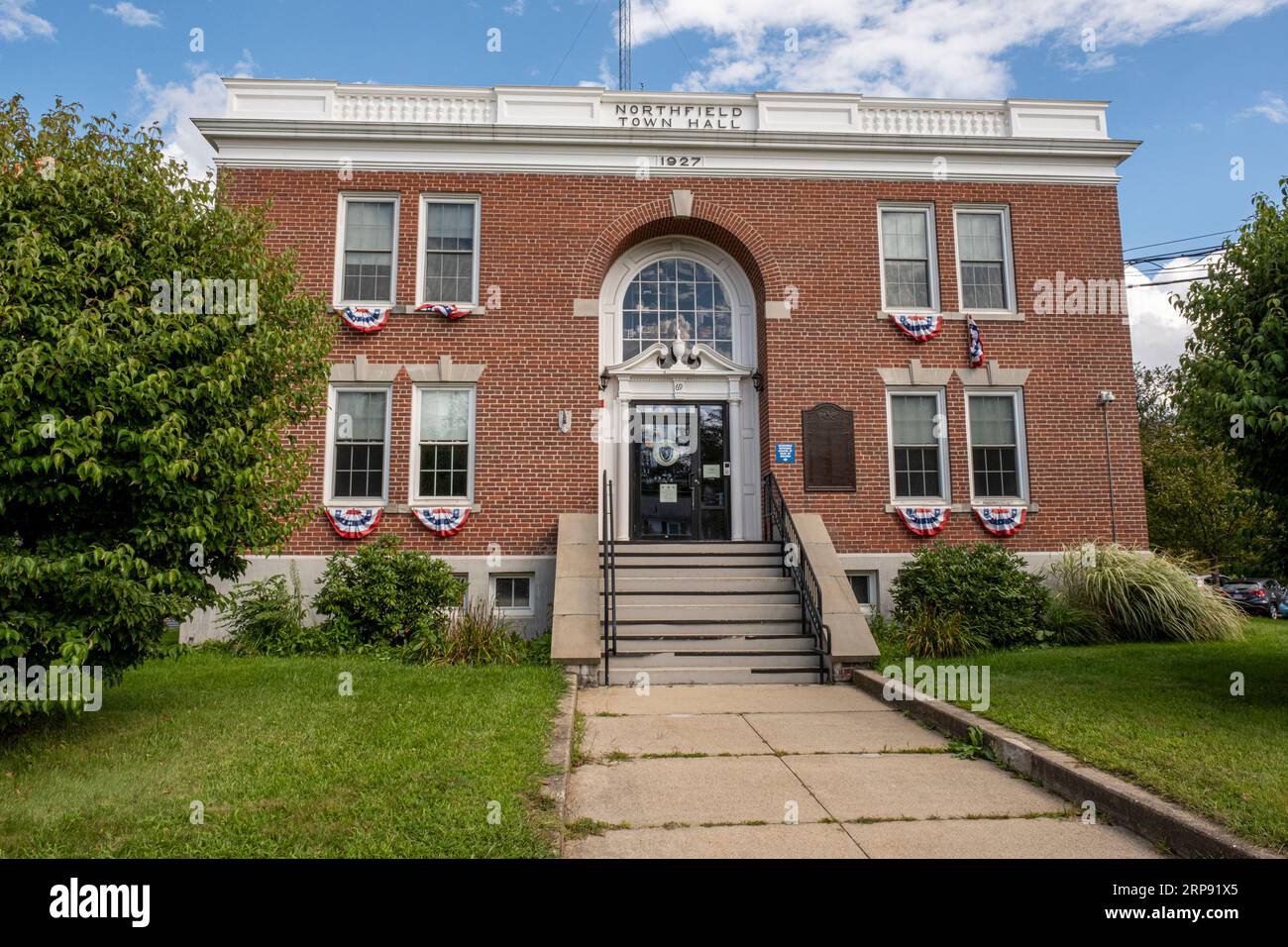 Small mass hi-res stock photography and images - Alamy