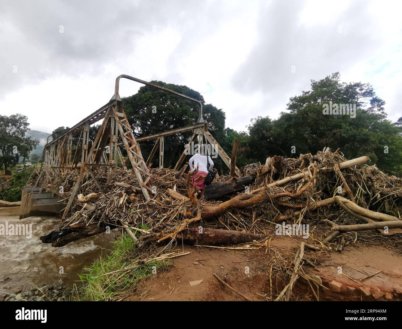 Friday bridge village hi-res stock photography and images - Alamy