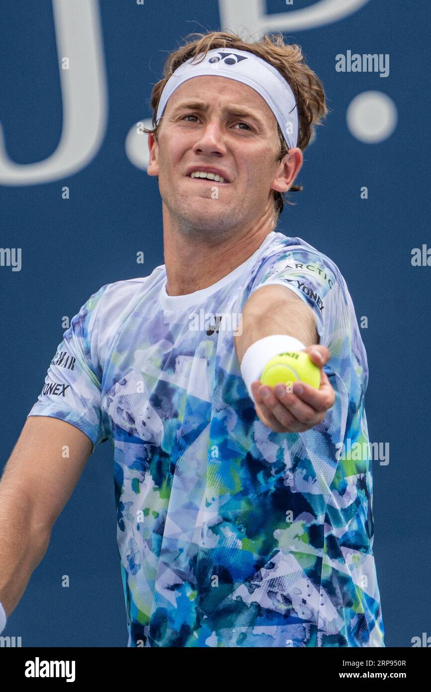 Casper Ruud (NOR) competing in the Men's Singles Round 1 at the 2023 US Open Tennis Stock Photo ...