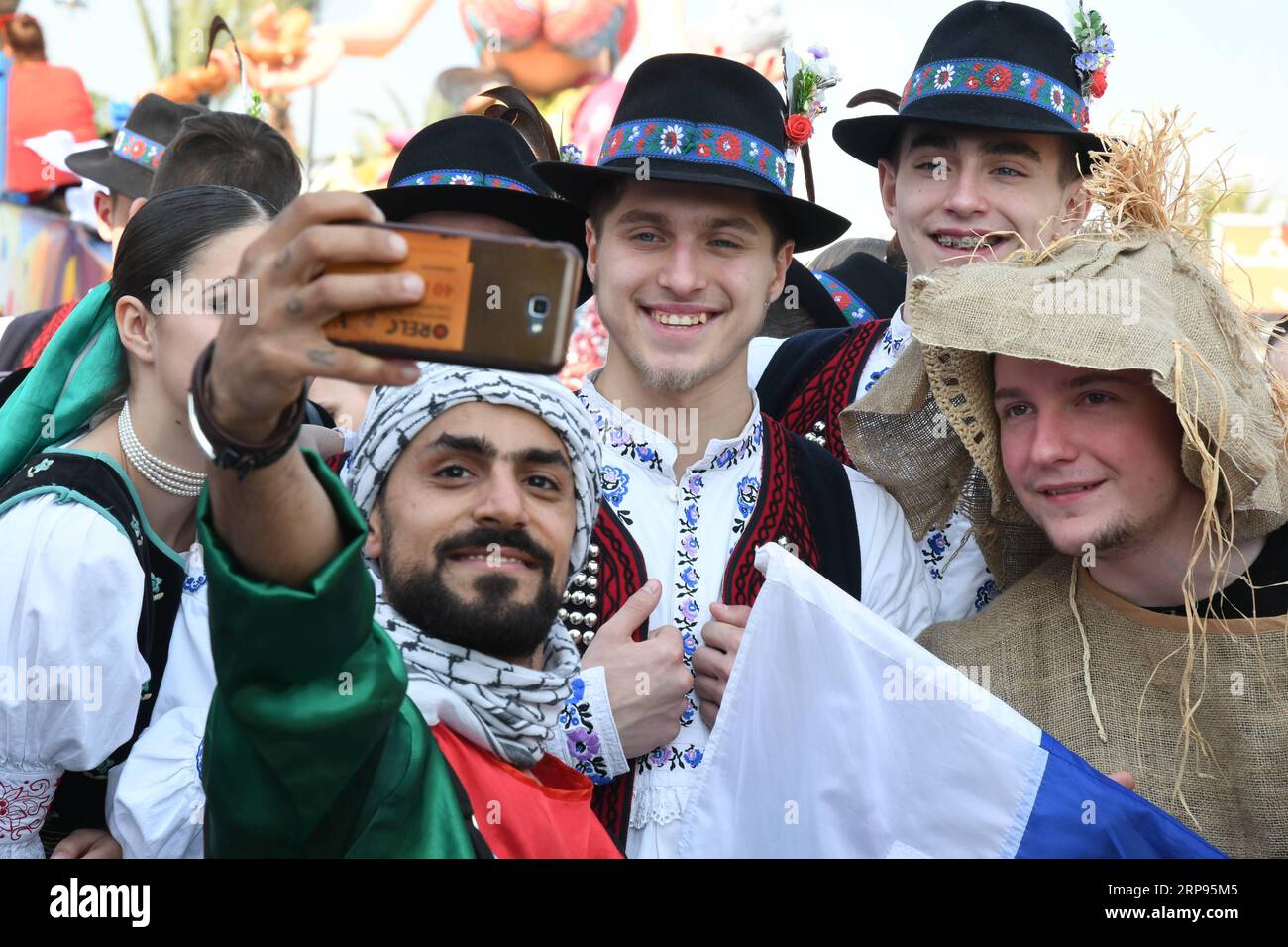 Madi people hi-res stock photography and images - Alamy