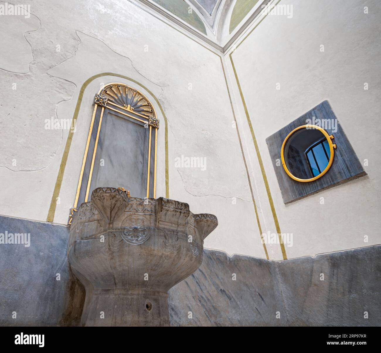 Bath of the Women Slaves at Topkapi Palace Harem. Istanbul, Turkey ...
