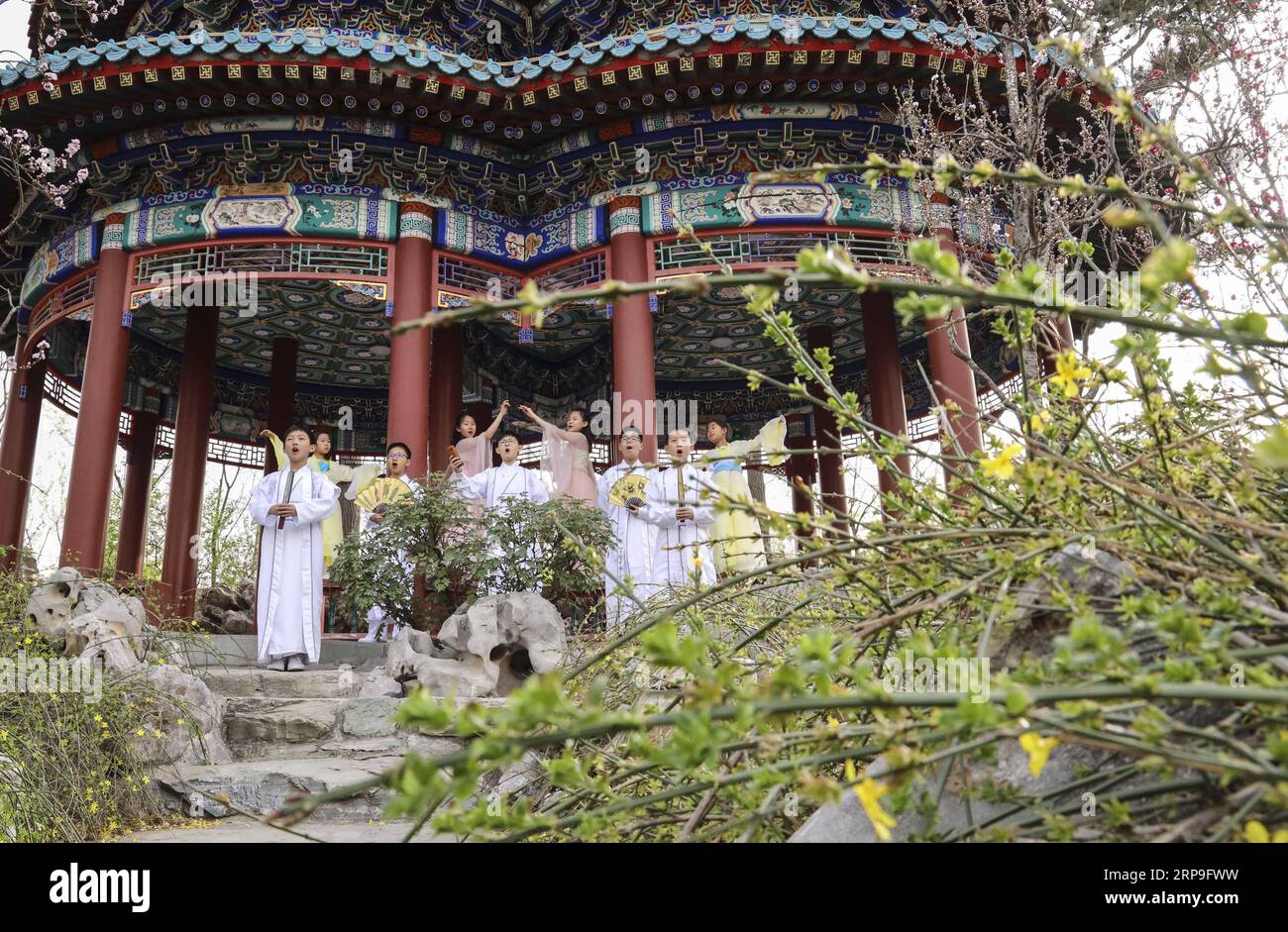 Children reciting poem hi-res stock photography and images - Alamy