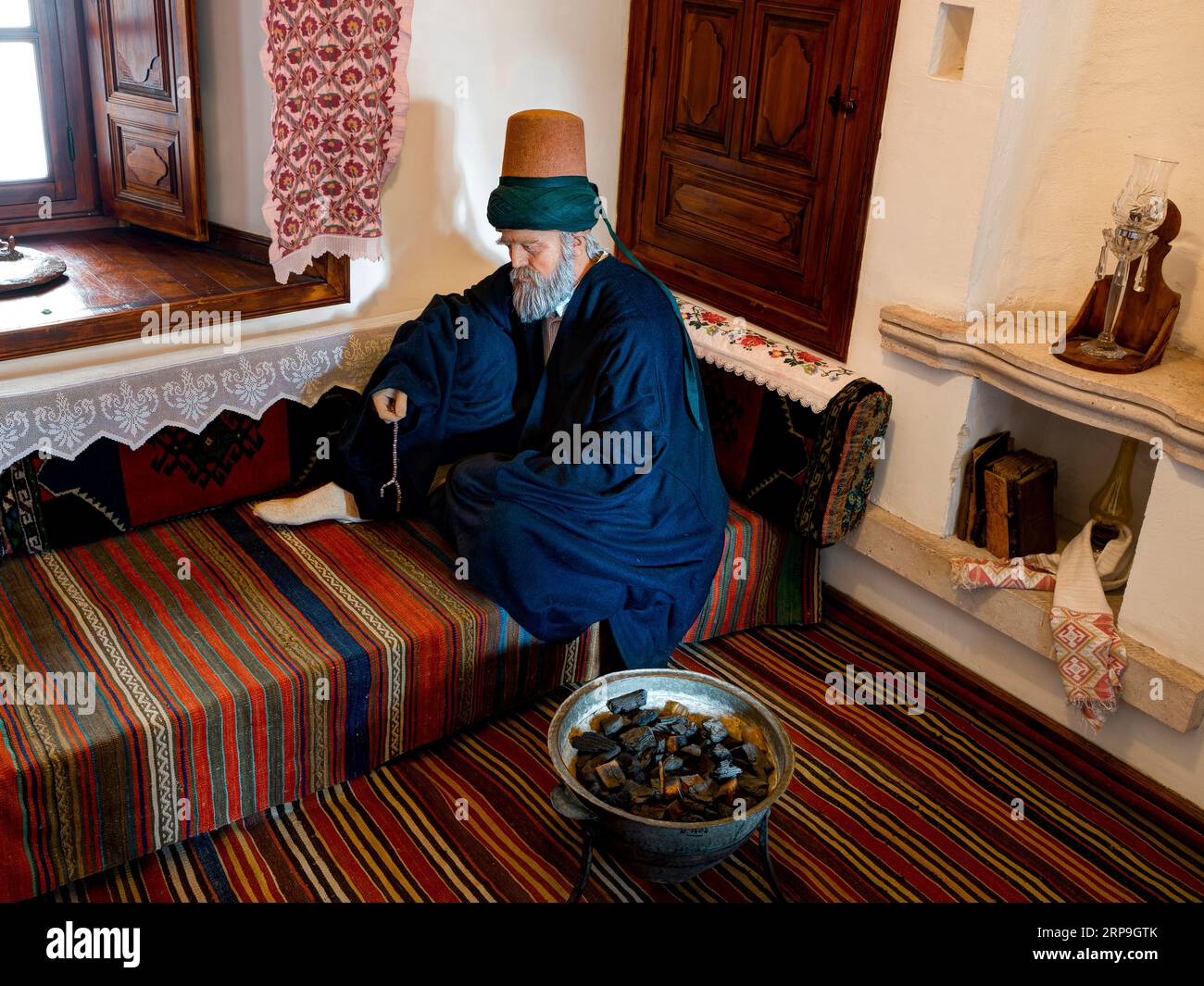 Ashci Dede Chamber. Mevlana museum. Konya, Turkey Stock Photo - Alamy