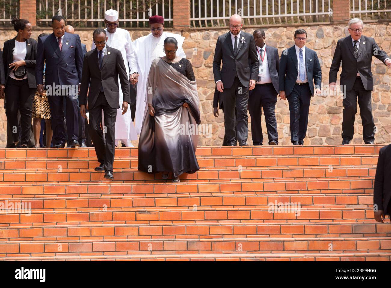 (190407) -- KIGALI, April 7, 2019 (Xinhua) -- Rwandan President Paul ...