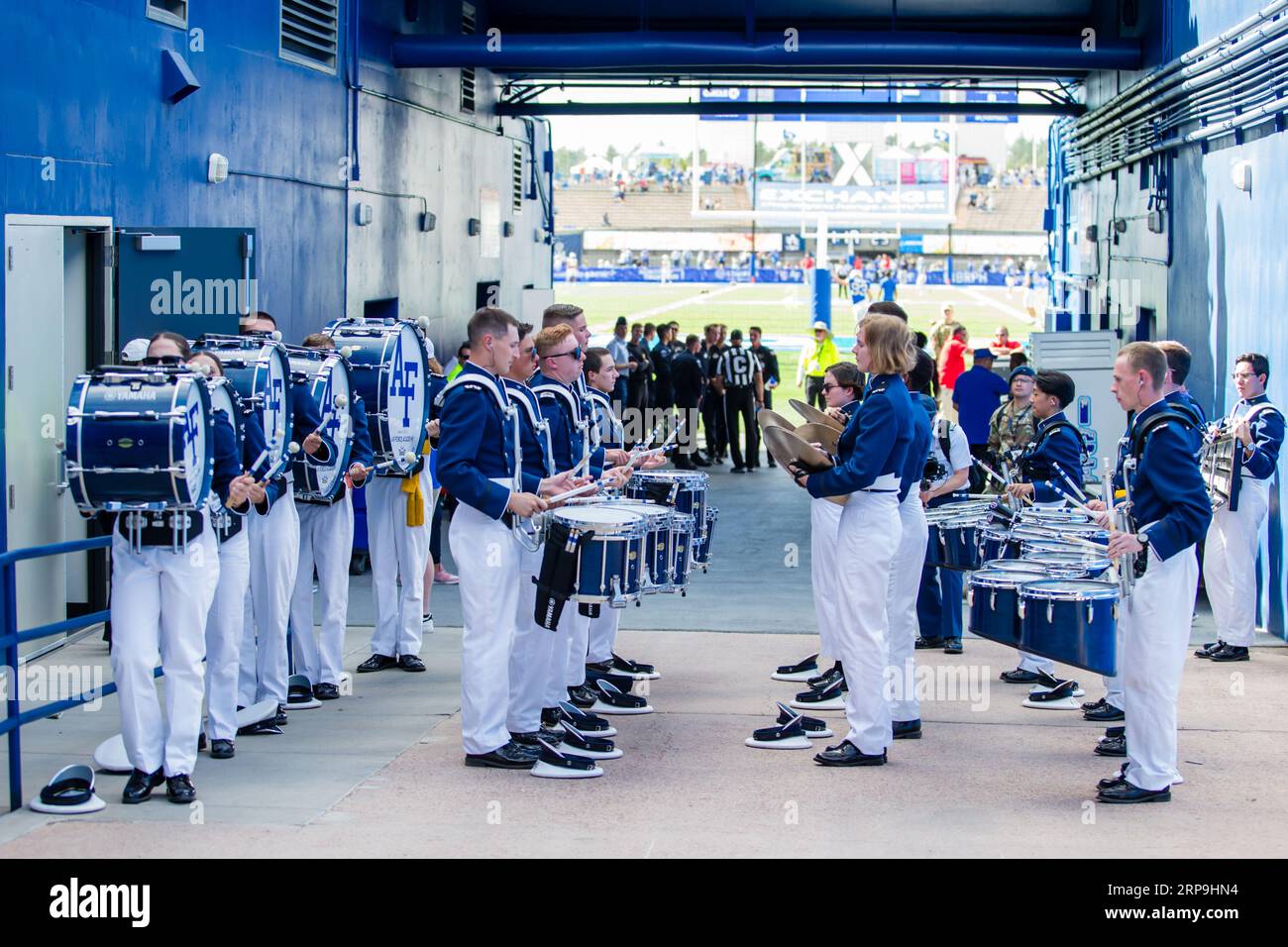 Drum and bugle corps hi-res stock photography and images - Alamy
