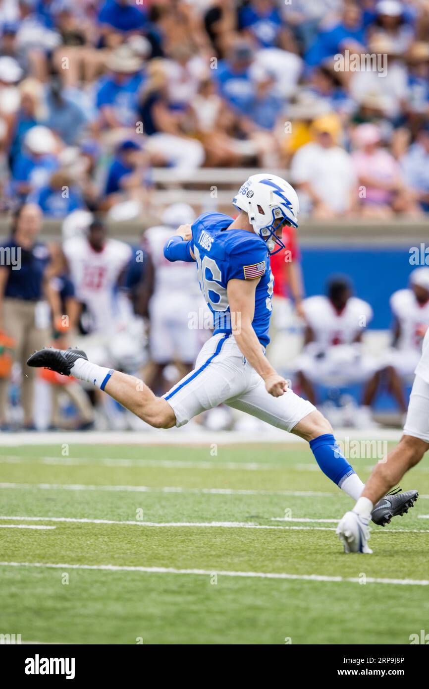 Robert morris university football hi-res stock photography and images ...