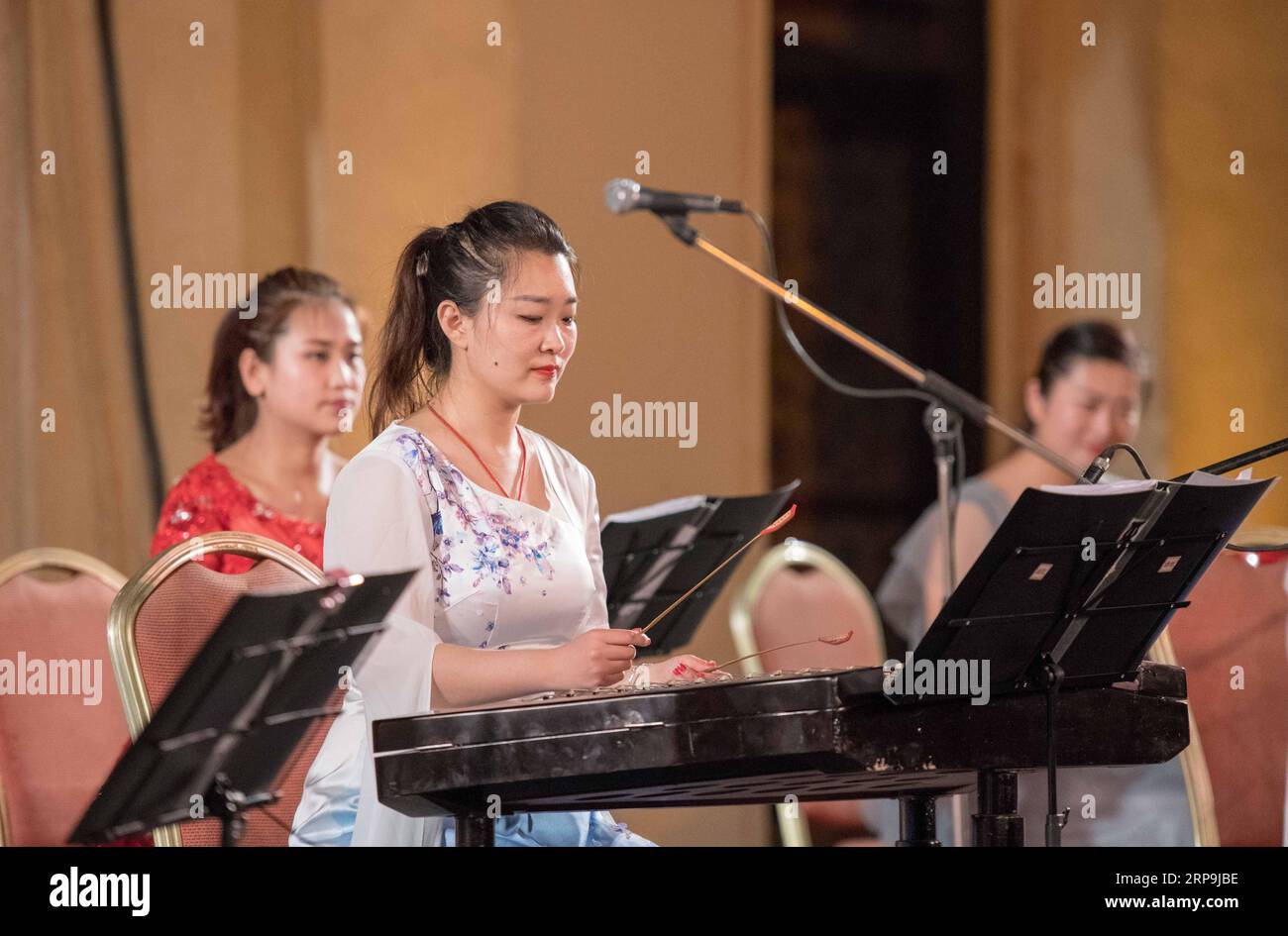 Egyptian music hi-res stock photography and images - Alamy