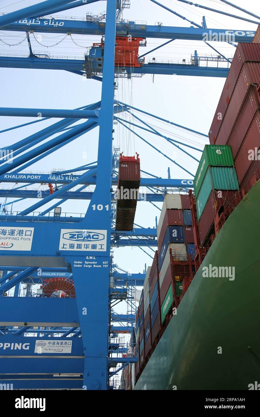 Cosco shipping ports limited hi-res stock photography and images - Alamy