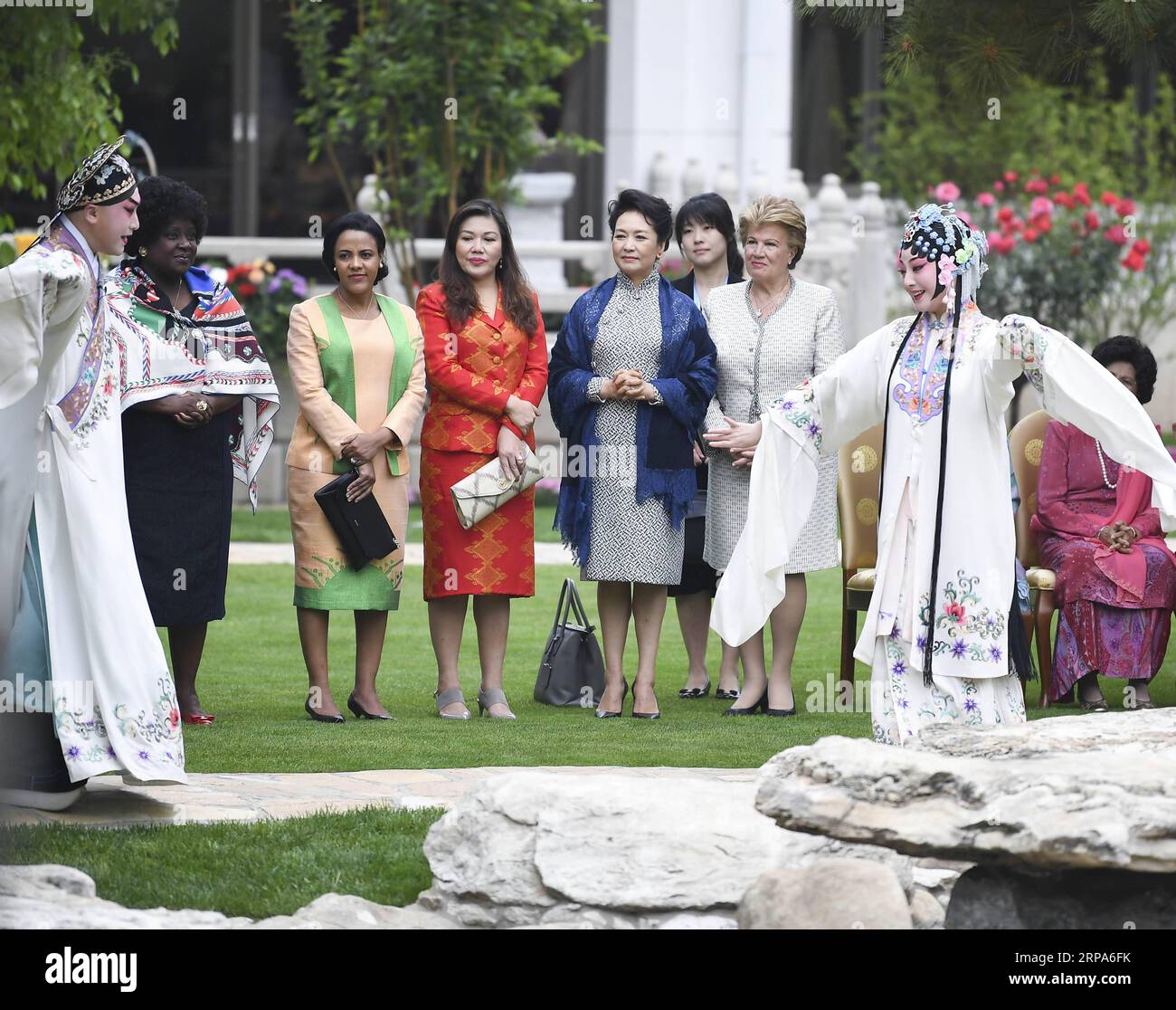 Forum peng hi-res stock photography and images - Alamy