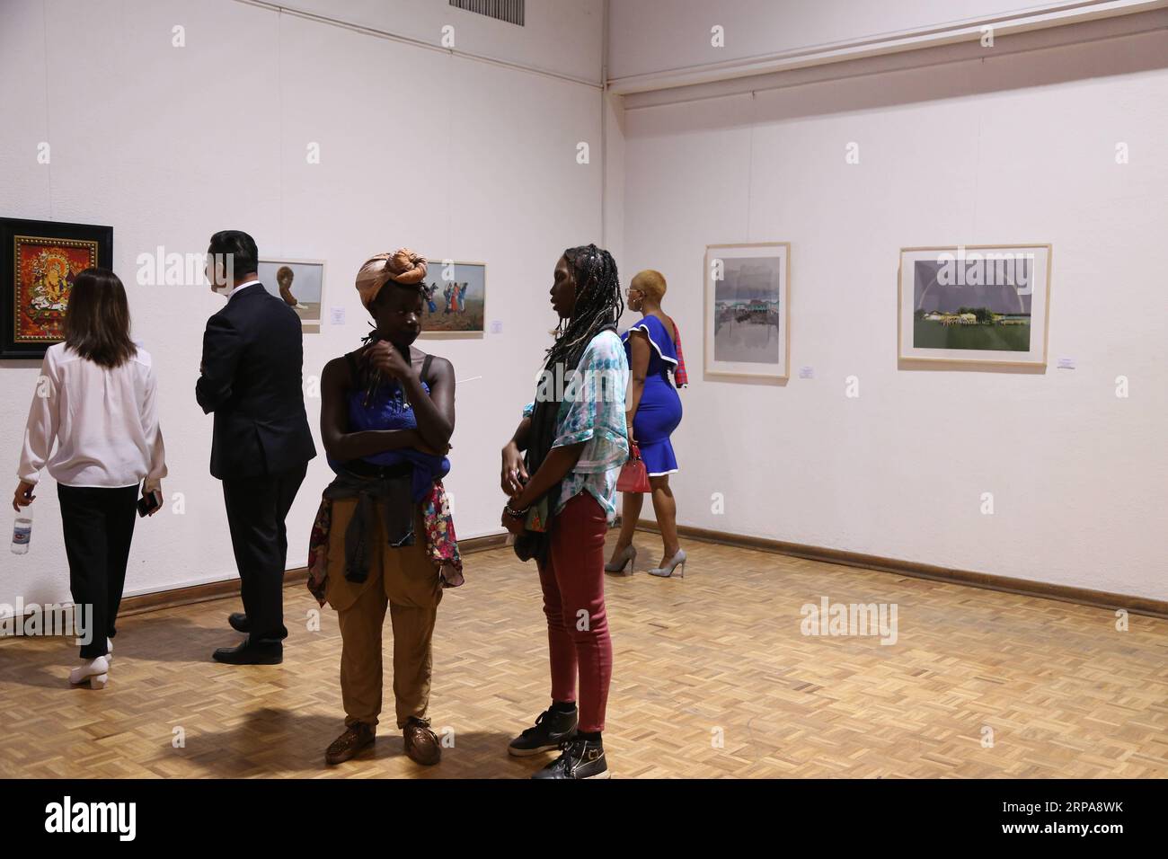 Zimbabwe harare national art gallery hi-res stock photography and ...