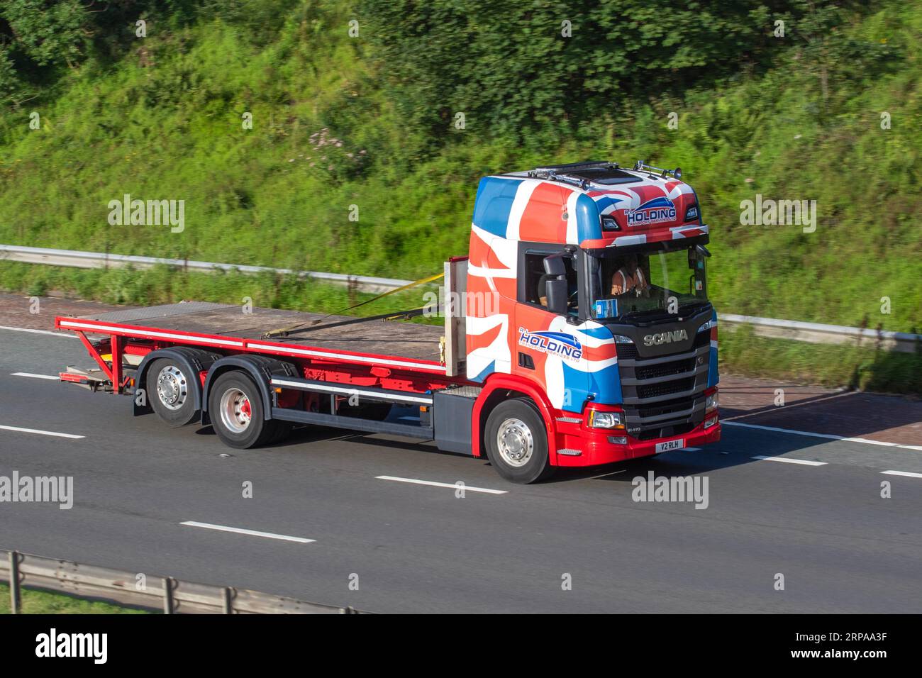 K L Holding Transport Services Scania 410 rear-lift rigid Scnaia flat ...