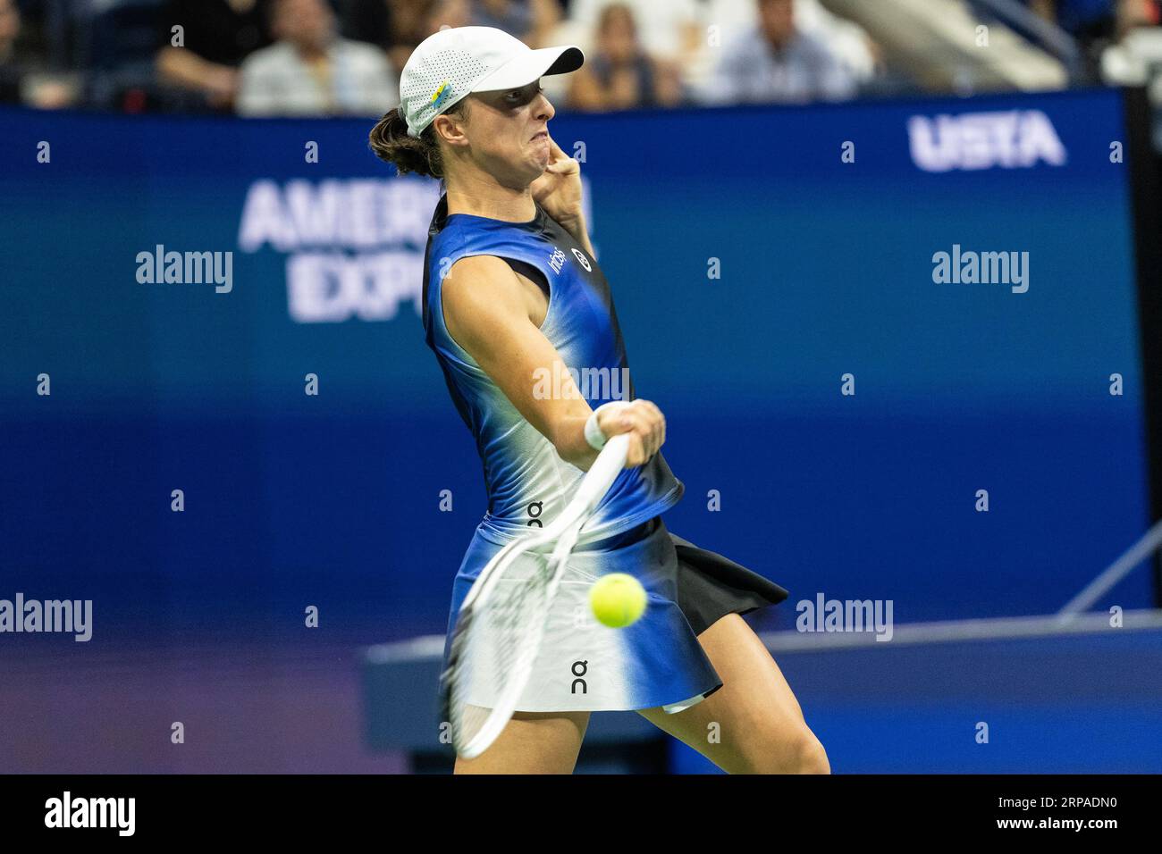New York, USA. 03rd Sep, 2023. Iga Swiatek of Poland returns ball during 4th round against ...