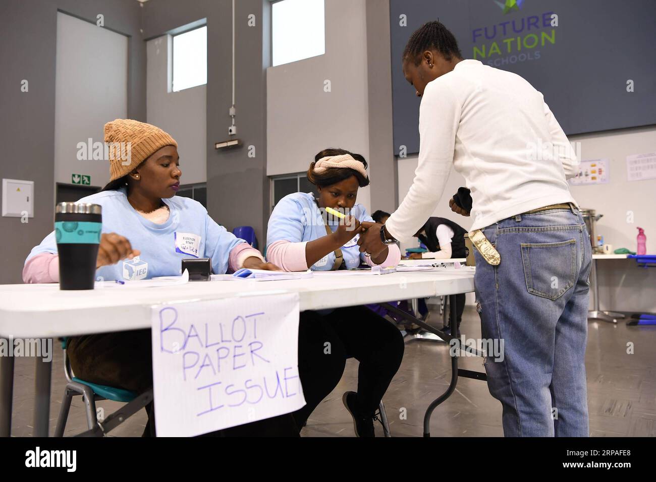 Voting stations hi-res stock photography and images - Alamy