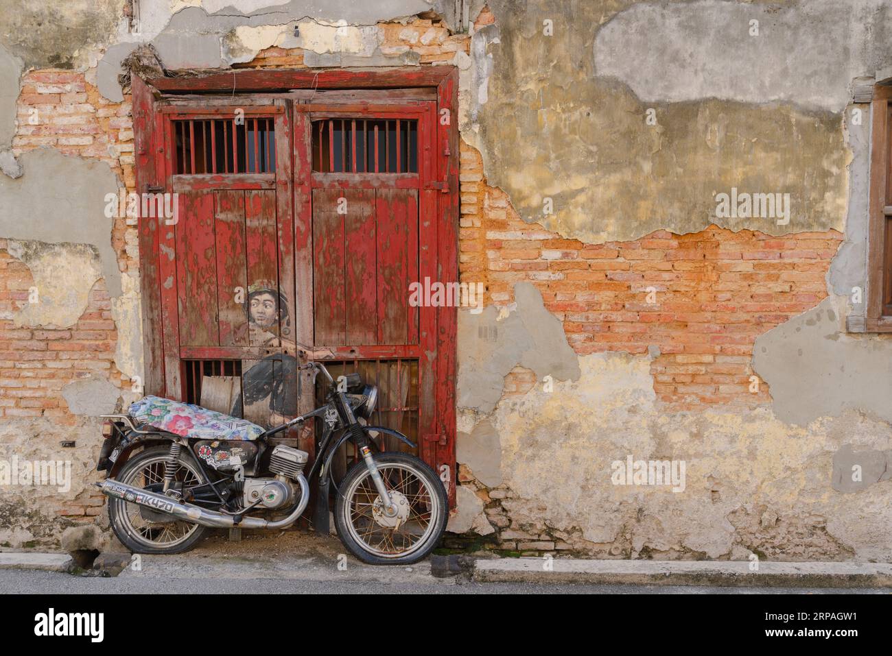 George town penang malaysia boy hi-res stock photography and images - Alamy