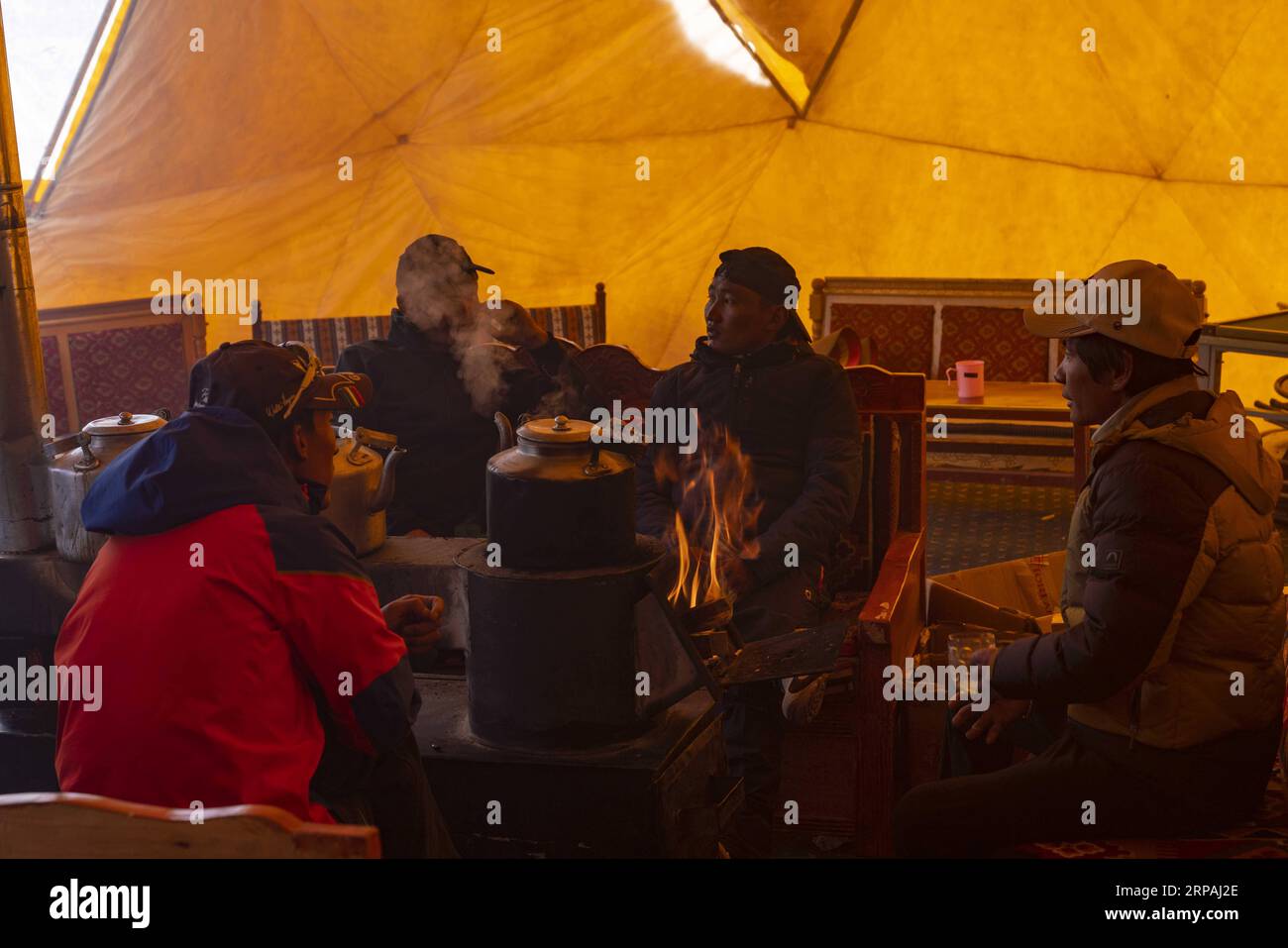 Tibet football team hi-res stock photography and images - Alamy