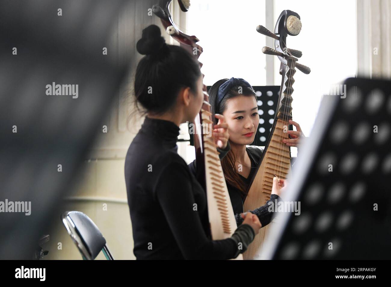 Pear shaped instrument hi-res stock photography and images - Alamy