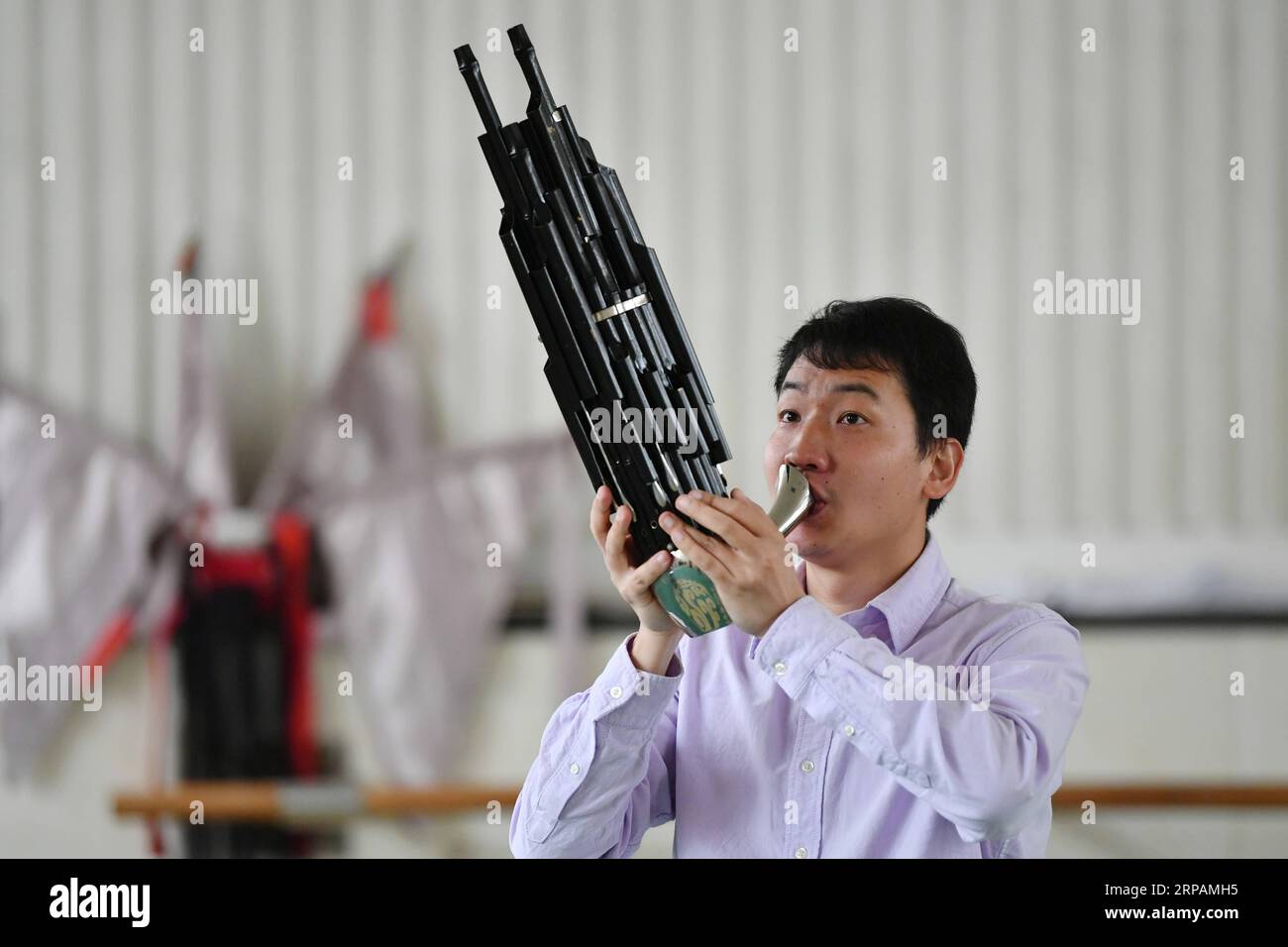 Sheng musical instrument hi-res stock photography and images - Alamy