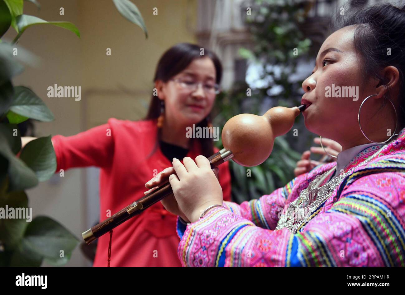 Two different ethnic groups hi-res stock photography and images - Alamy