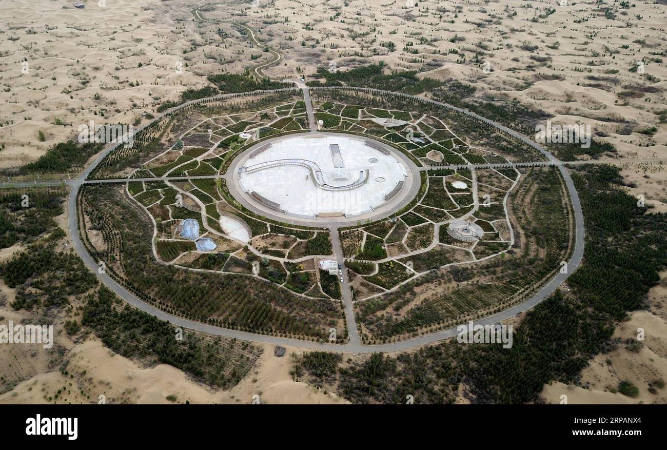 Kubuqi-Wüste verwandelt sich in zahlreiche Oasen (190516) -- BEIJING ...