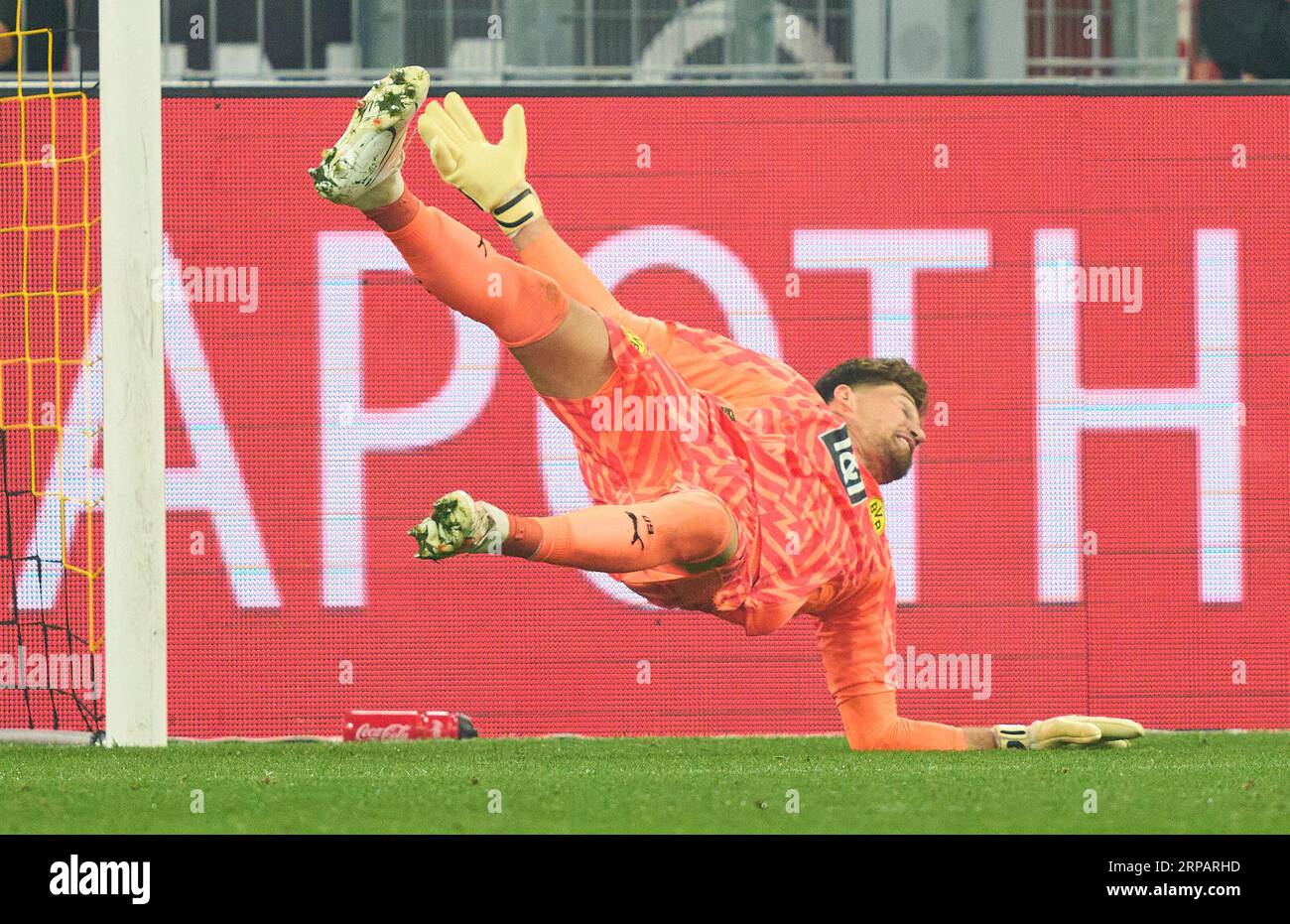 Gregor KOBEL, goalkeeper BVB Nr. 1, gets 2-1 goal in the match BORUSSIA ...
