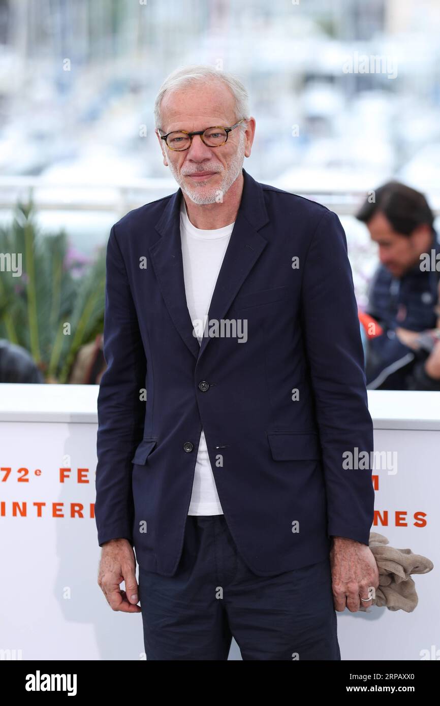 (190521) -- CANNES, May 21, 2019 (Xinhua) -- Actor Pascal Greggory ...
