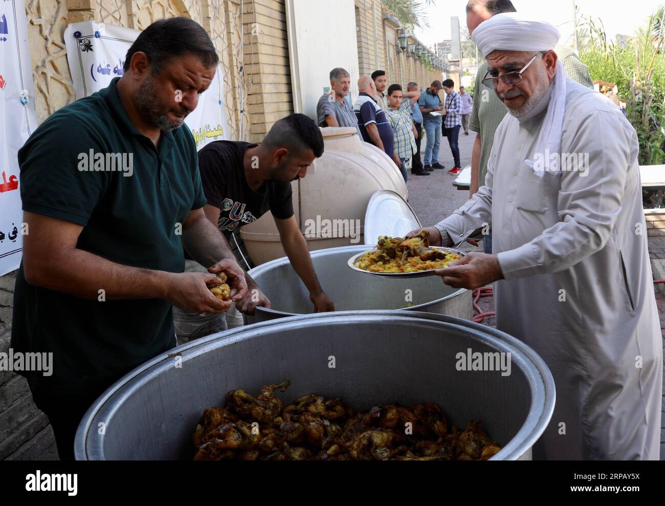 Iraq abu mosque hi-res stock photography and images - Alamy