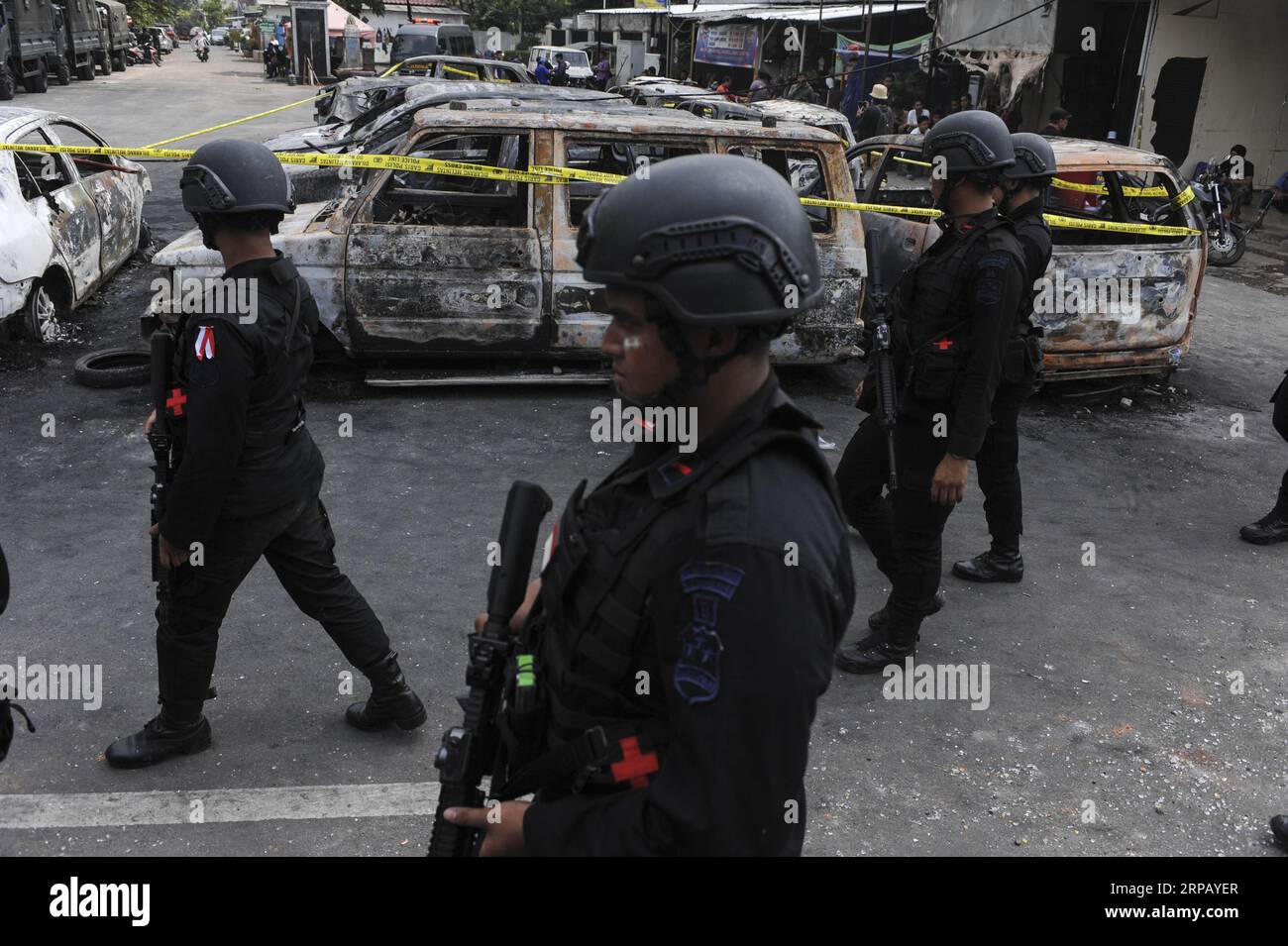 6 spots hi-res stock photography and images - Alamy