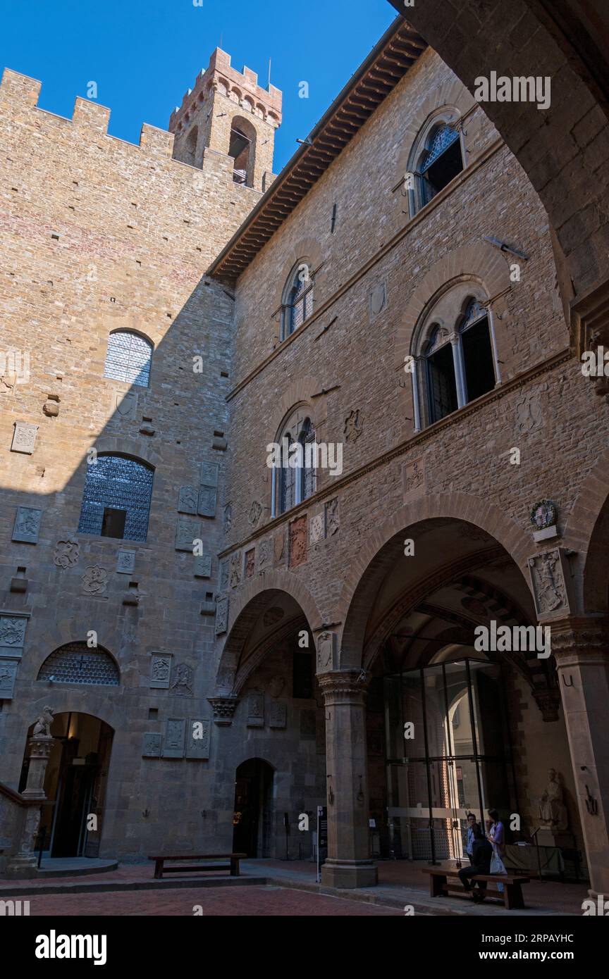The courtyard inside the Museo Nazionale del Bargello (Bargello ...