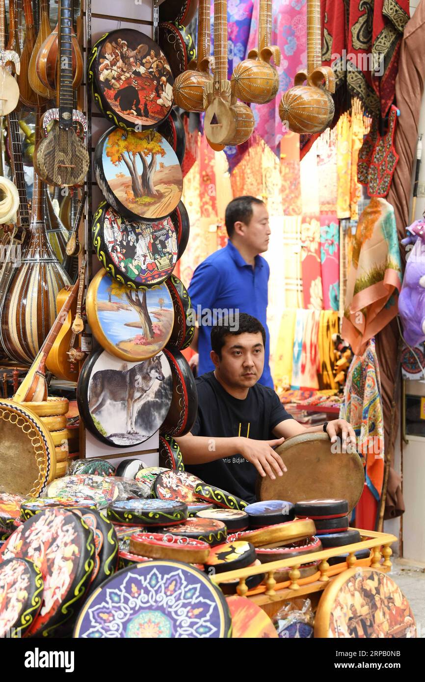 Urumqi grand bazaar hi-res stock photography and images - Alamy