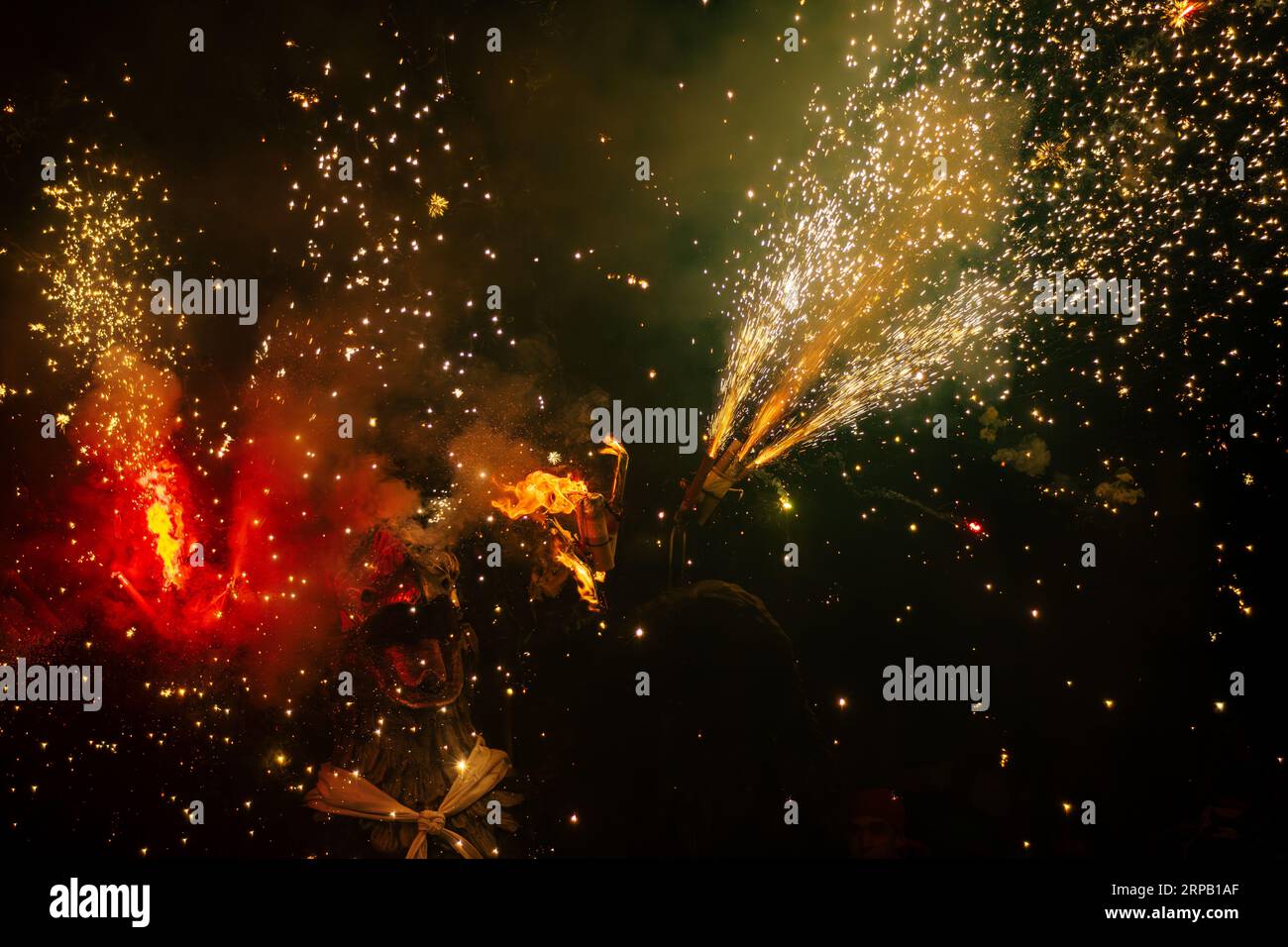 Terrifying dragon hi-res stock photography and images - Alamy